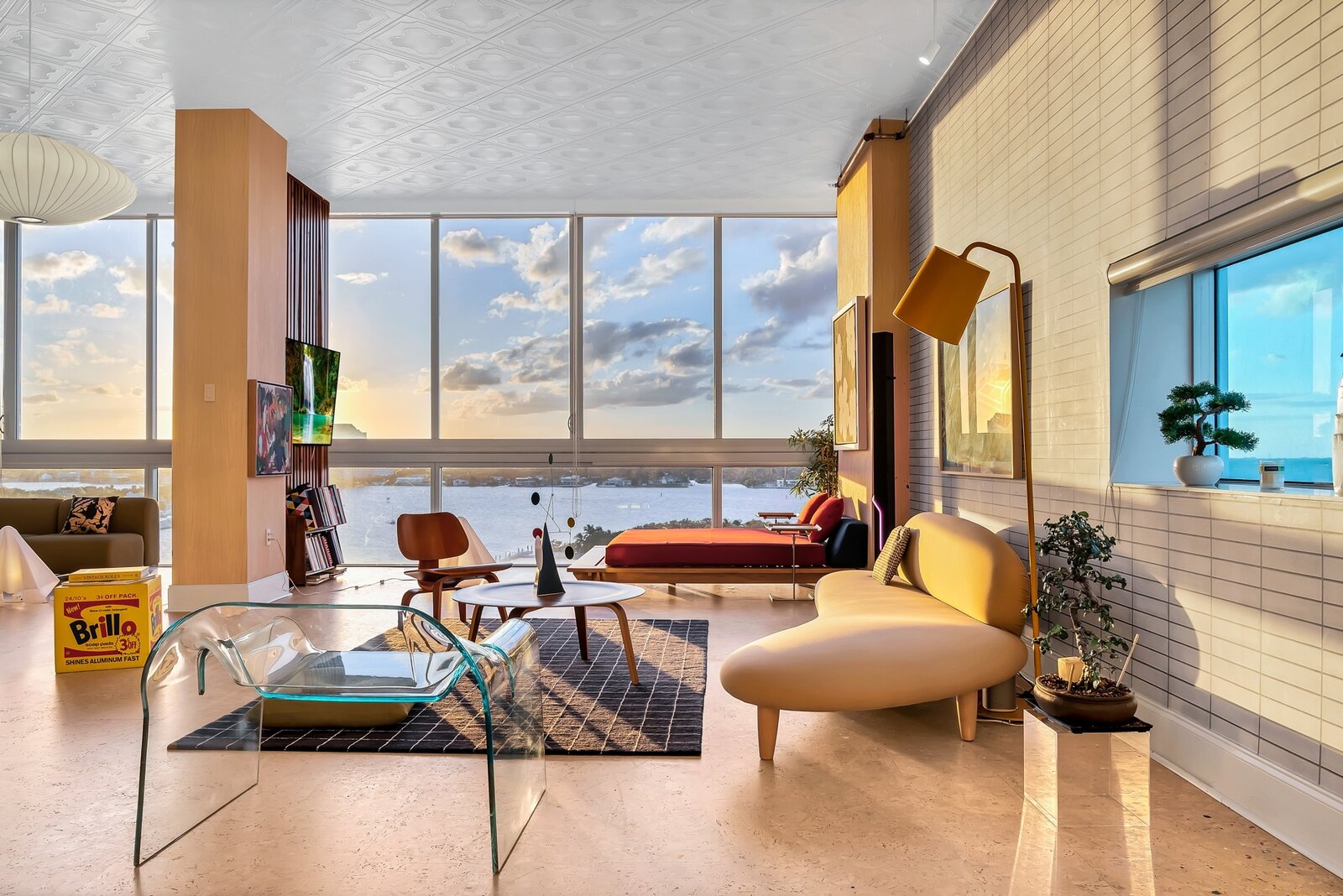 Photo 4 of 12 in An Artist’s Loft in Miami Displays an Eye-Popping ...