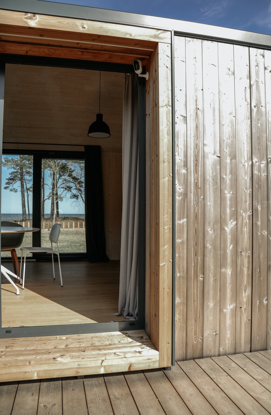 Photo 4 of 10 in This Timber Prefab by Manta North Is What Dreams Are ...