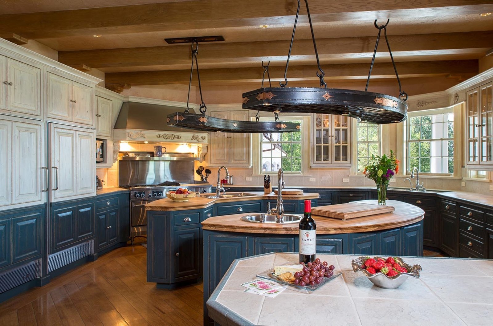 Photo 3 of 9 in Ultimate Western Farmhouse by Katie Moriarty - Dwell