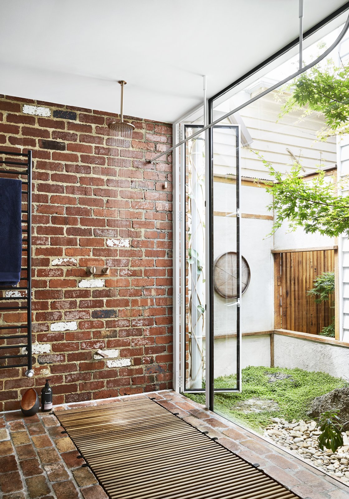 Photo 5 of 9 in 9 Modern Bathroom Ideas That Go Off the Beaten Path ...