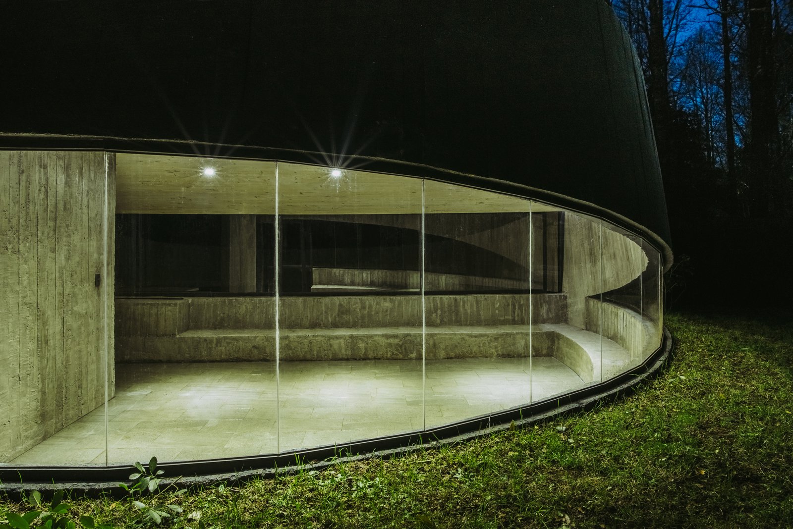 Photo 7 of 13 in This Unusual Structure Melds a Traditional Chilean ...