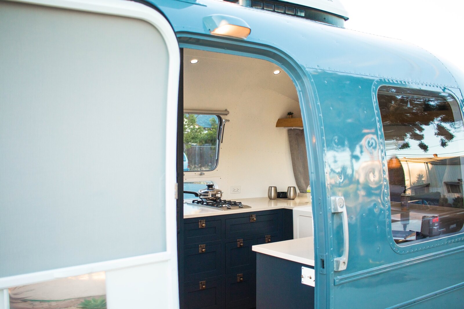 Photo 22 of 46 in 26 Vintage Airstream Renovations That’ll Make You ...