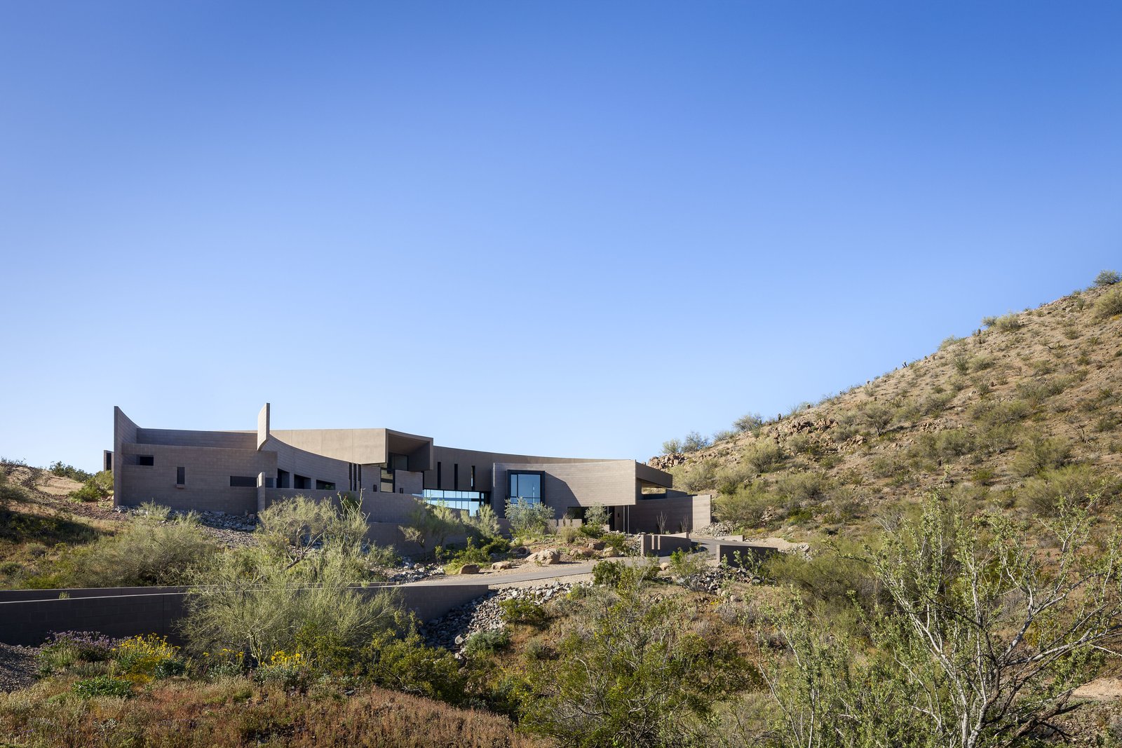 Photo 3 of 10 in Contour House by Brent Kendle / Kendle Design ...