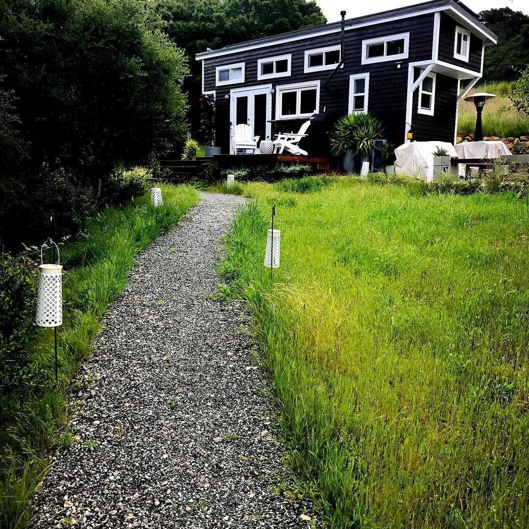 Photo 18 of 34 in 10 Tiny Home Dwellers You Should Follow on Instagram ...