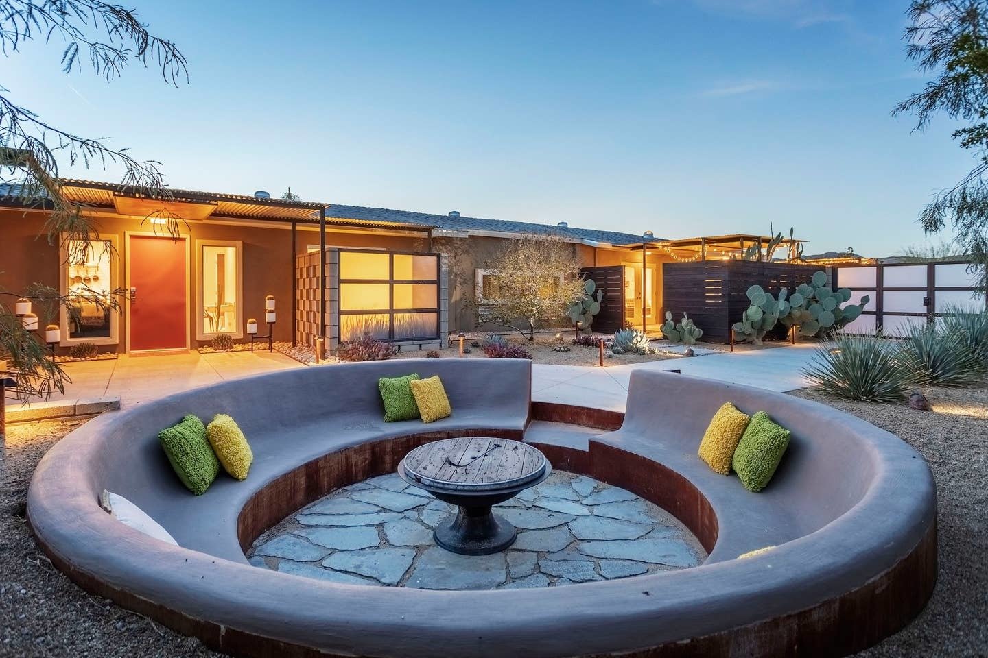 Photo 12 of 17 in 16 Ultimate Joshua Tree Airbnbs Starting at $130 a ...
