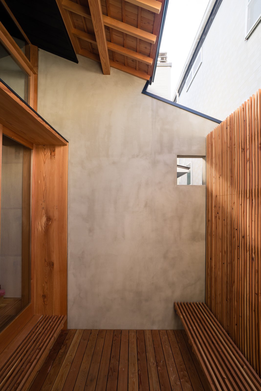 Photo 4 of 10 in Ichijoji House by atelier Luke - Dwell