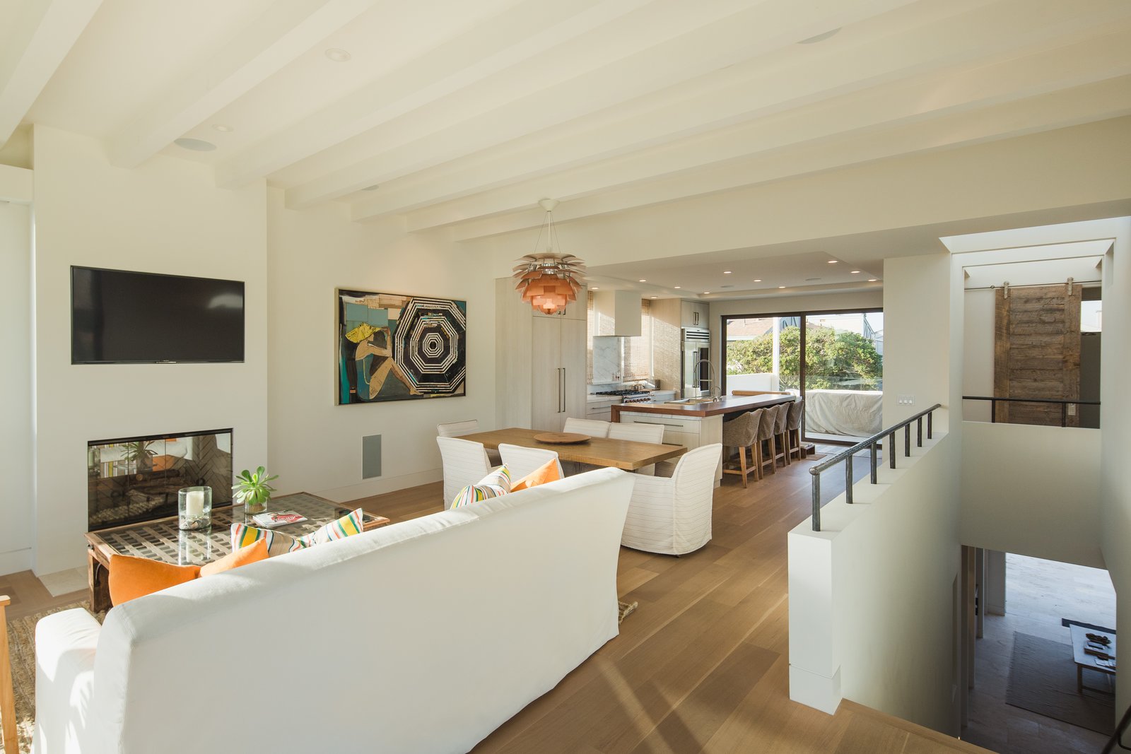 Photo 4 of 10 in Del Mar Custom Home by Stephen Dalton Architects - Dwell