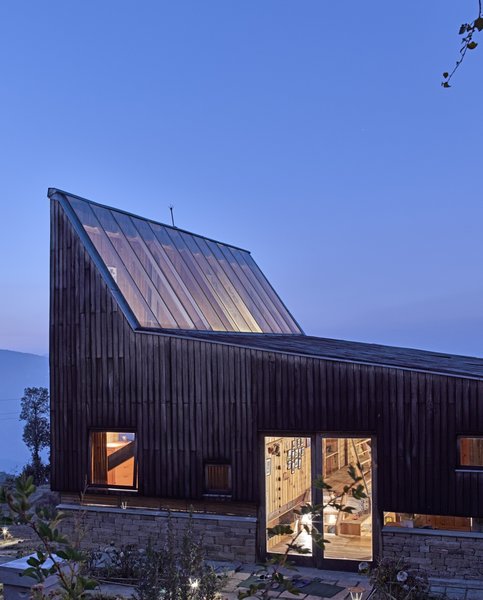 Experience Boundless Himalayan Views in This Modern Mountain Retreat ...