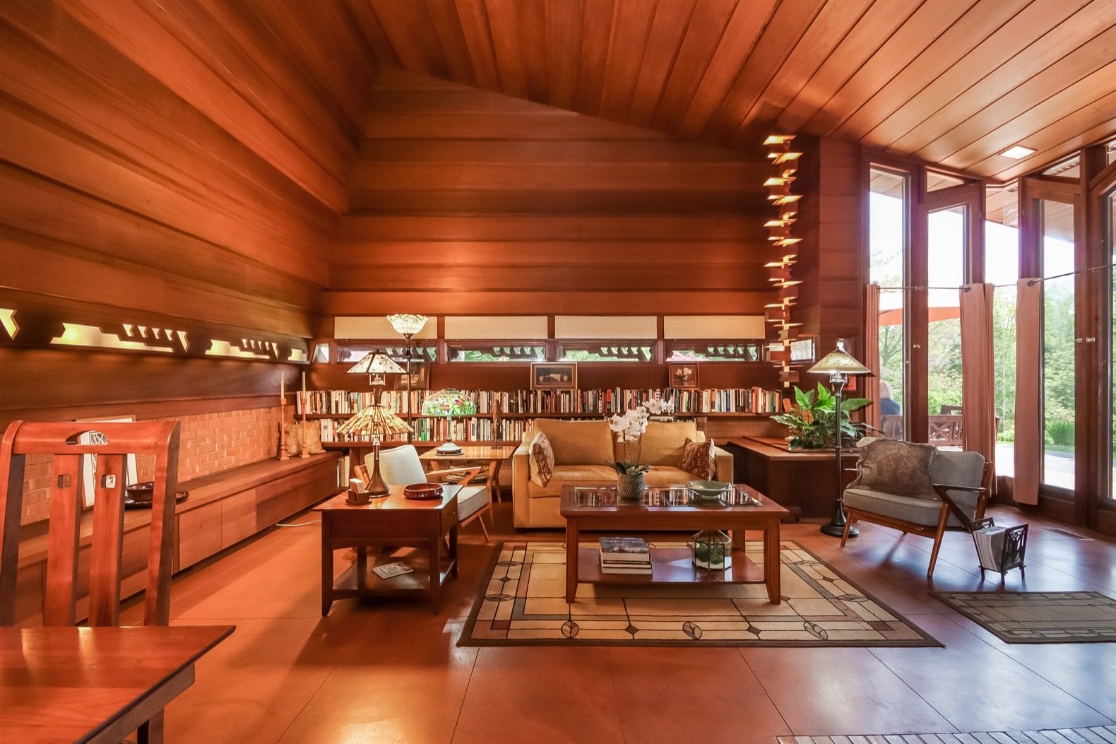 Photo 3 of 17 in A Gorgeous Frank Lloyd Wright Home Hits the Market For ...