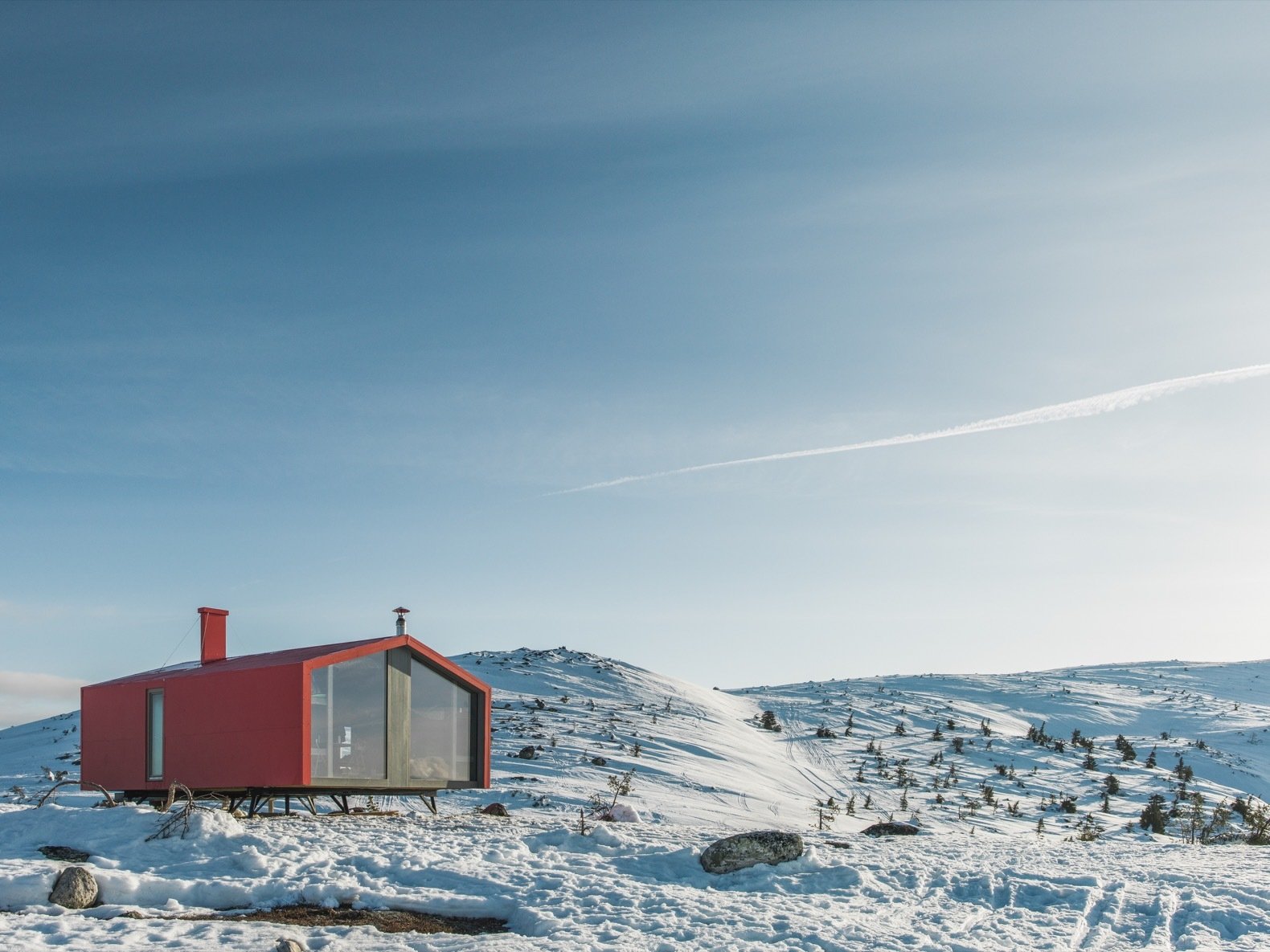 Go Off-Grid in Russia With This Bright Red Prefab Cabin - Dwell