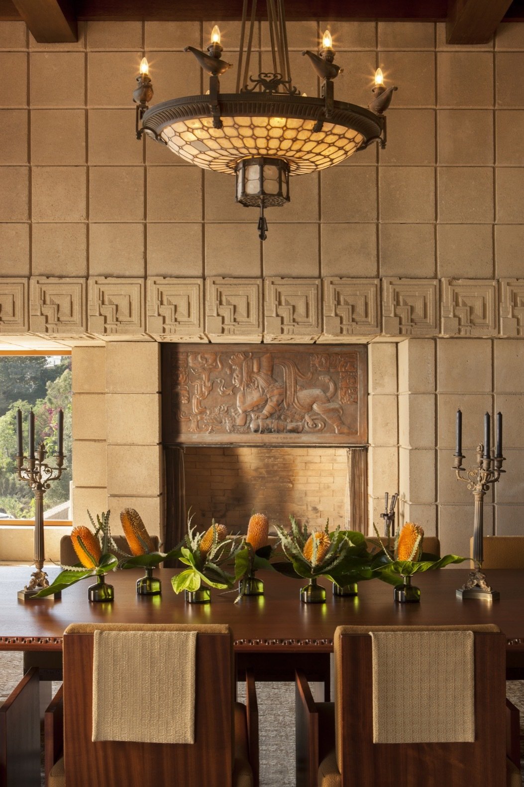 Photo 15 of 22 in Frank Lloyd Wright’s Iconic Ennis House Is Listed For ...