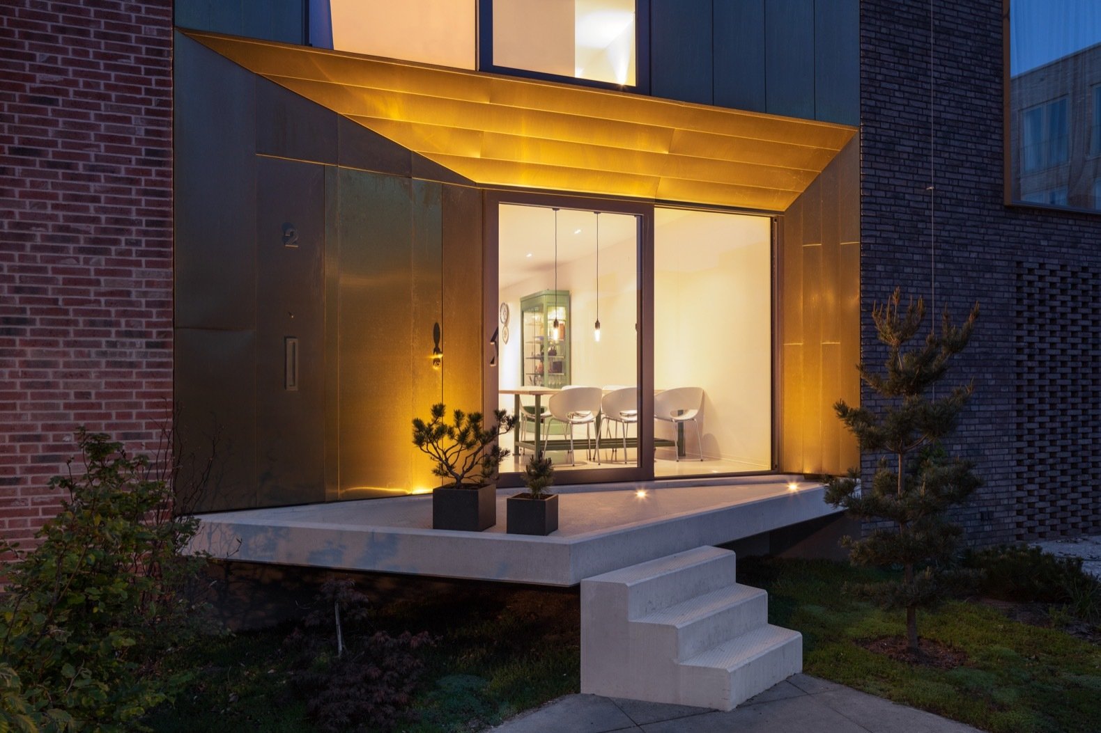 Photo 9 of 12 in A Sculptural Brass House Glows Like a Jewel in ...