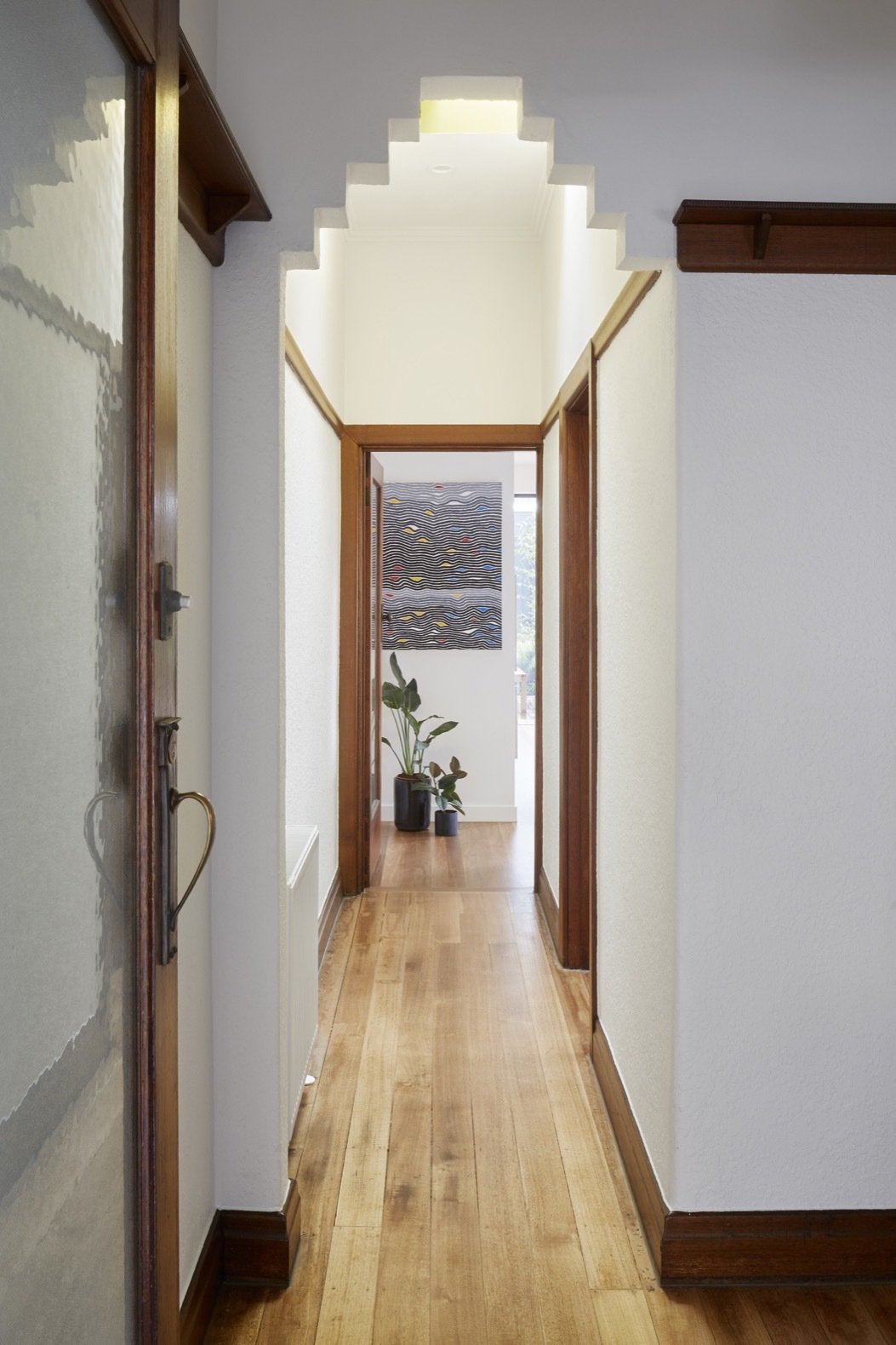 Photo 10 of 16 in An Art Deco Dwelling Receives a Sleek, Contemporary ...