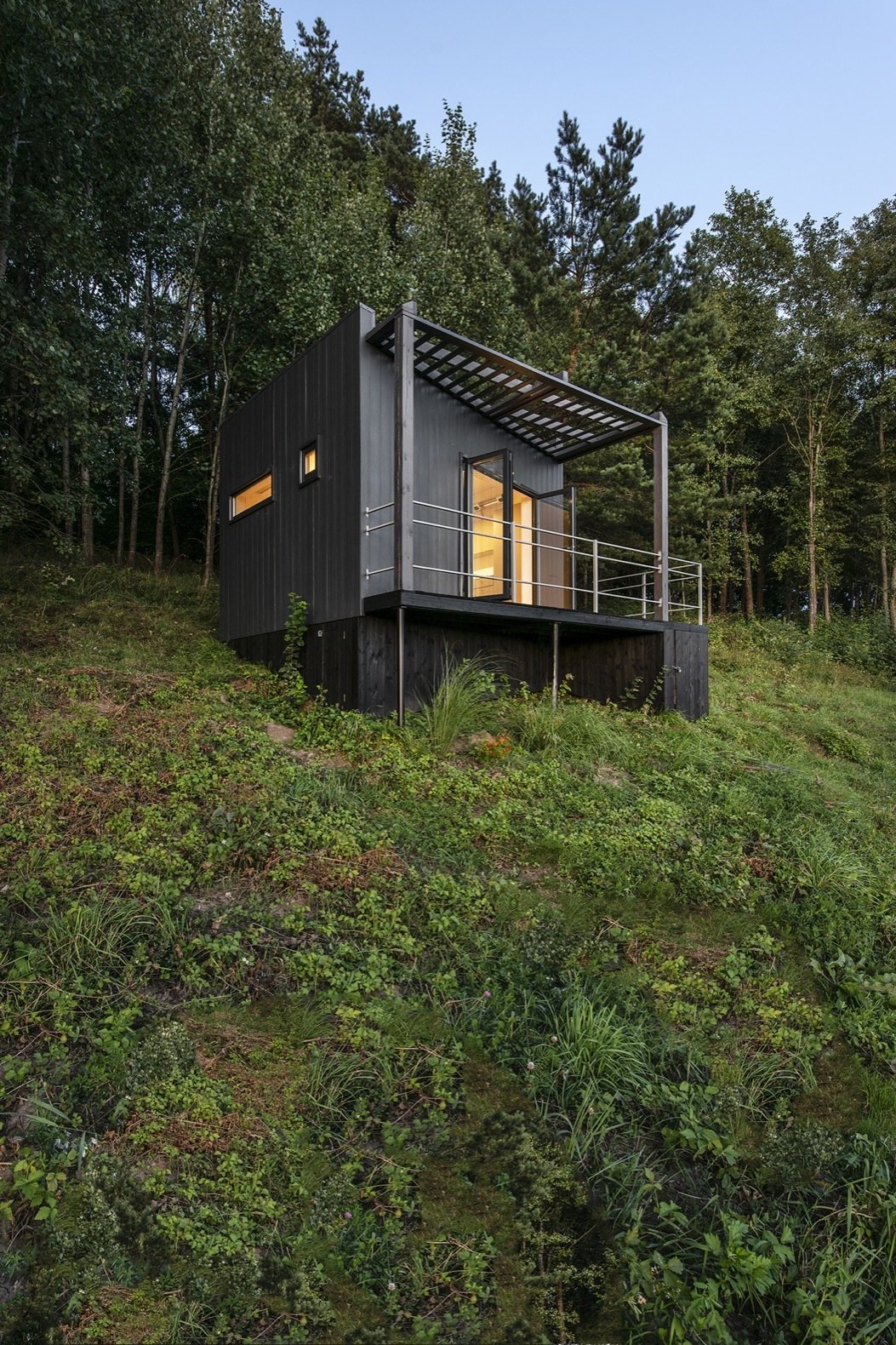 Photo 3 of 11 in Mingle With Mother Nature in This Tiny Prefab Getaway ...