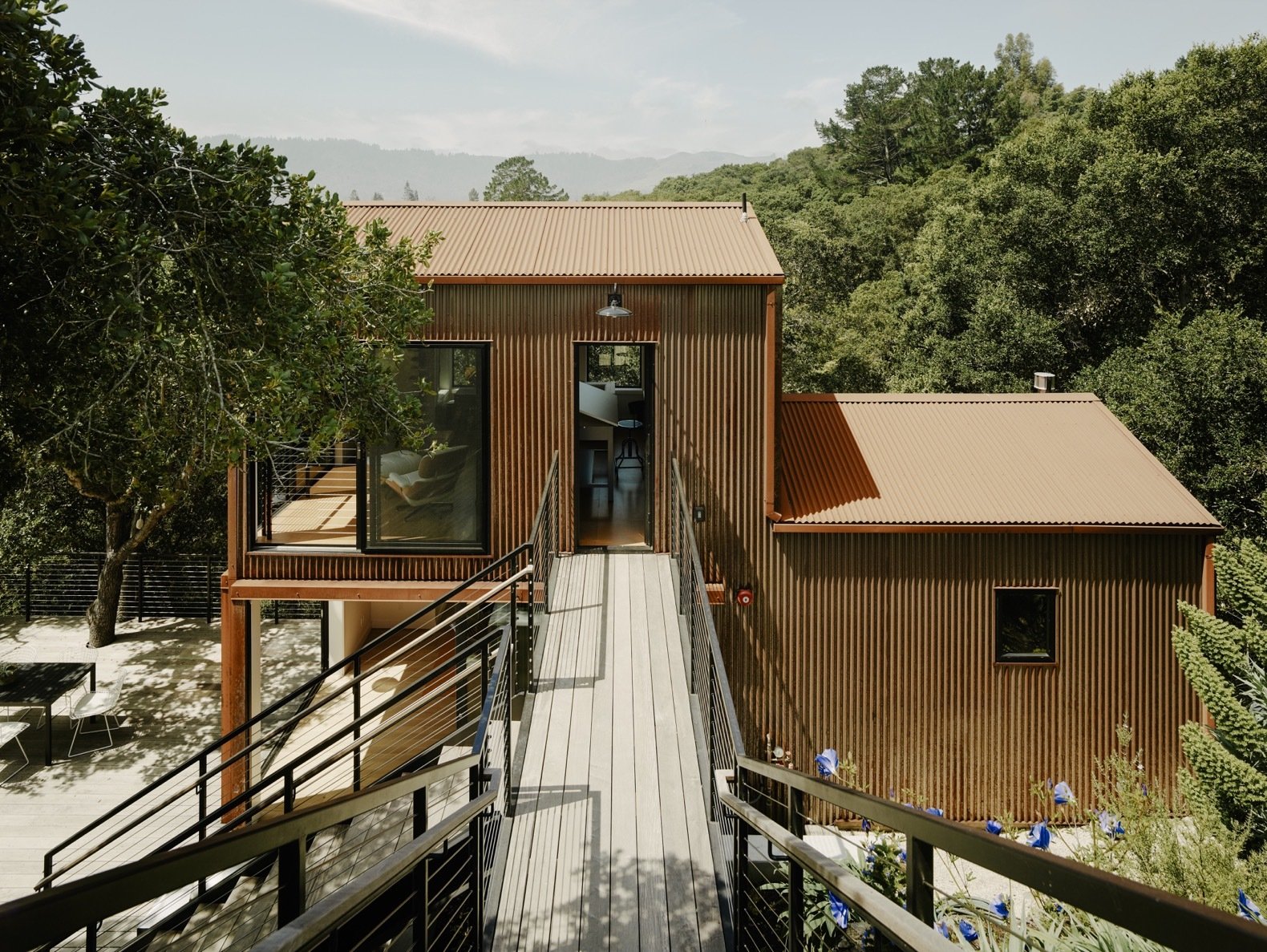 Photo 4 of 22 in A Tree House–Like Midcentury Home Peeks Above the ...