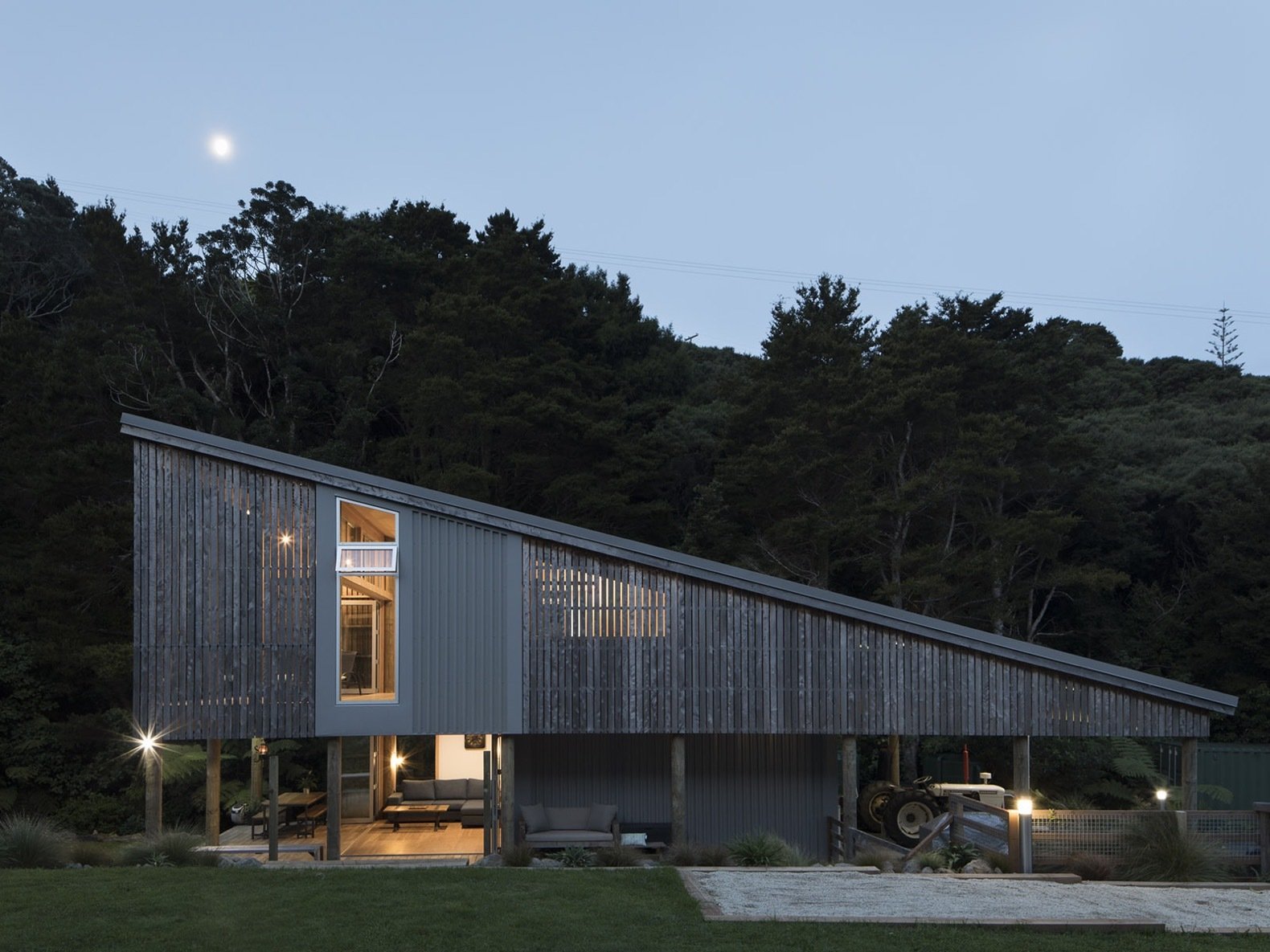 Photo 5 of 17 in A Wedge-Shaped Home Opens Up to the New Zealand Bush ...