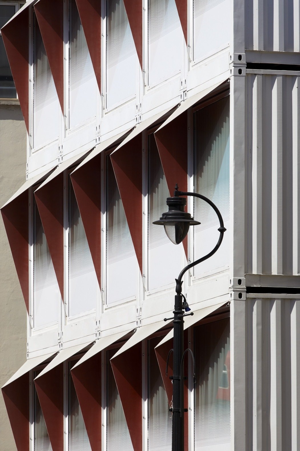 Photo 5 of 13 in 26 Shipping Containers Stack Together in This London ...