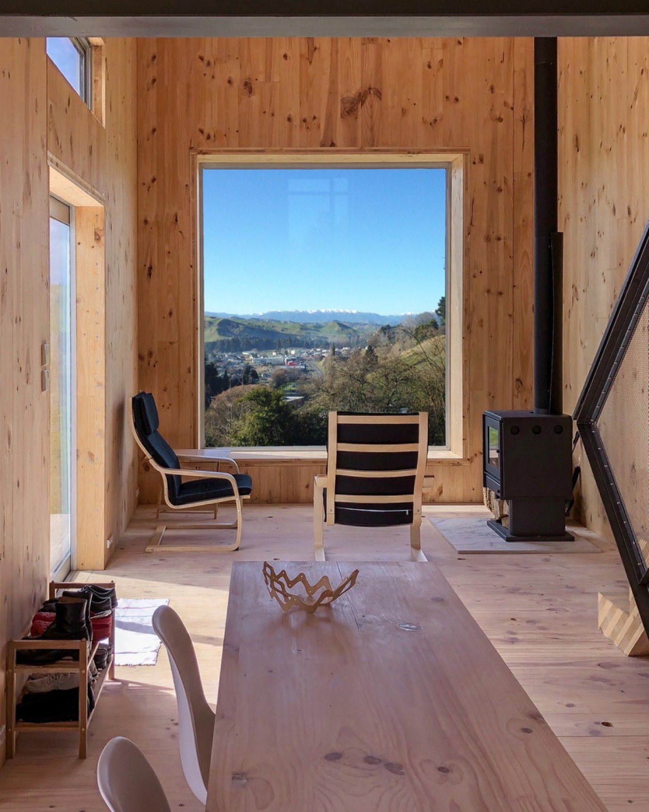 Photo 6 of 17 in A Compact Prefab Cabin Draws In Spectacular Valley ...