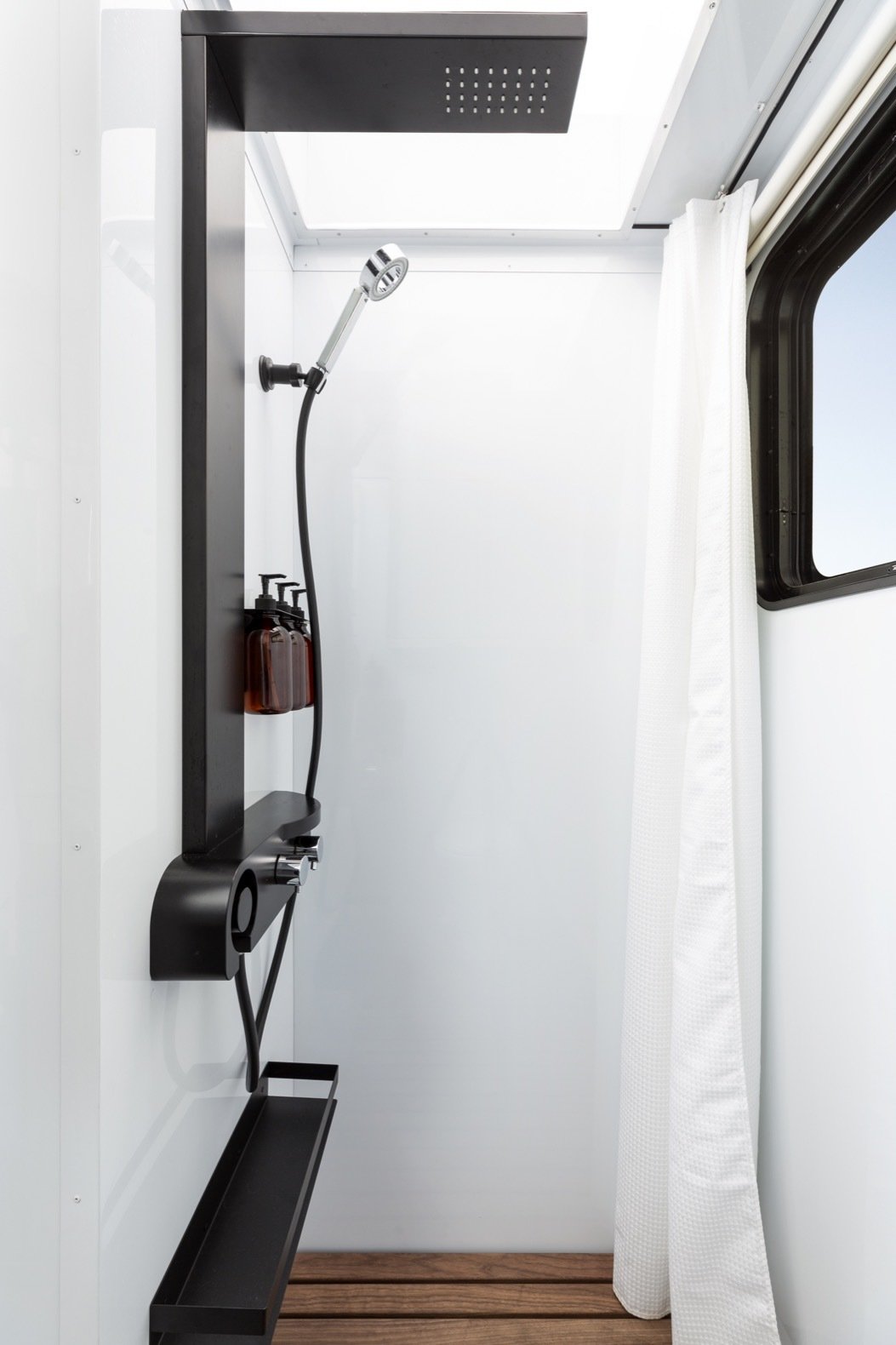 Photo 12 of 20 in Living Vehicle Unveils 3 New Solar-Powered Trailers ...