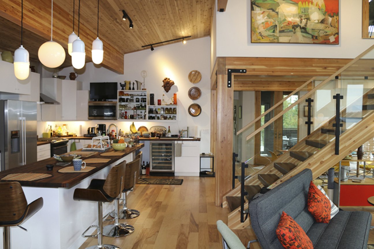 Photo 5 of 9 in North Paw by Tim Elitharp - Dwell