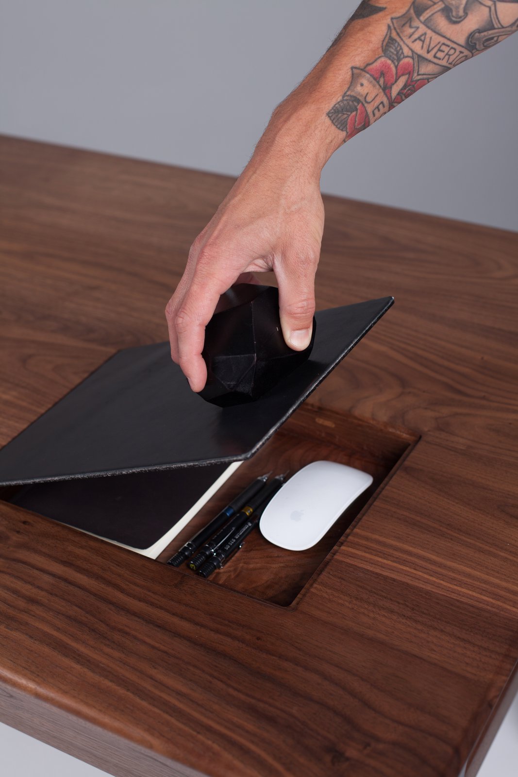 Photo 7 of 8 in Agent Desk by Sean Wooolsey Studio - Dwell