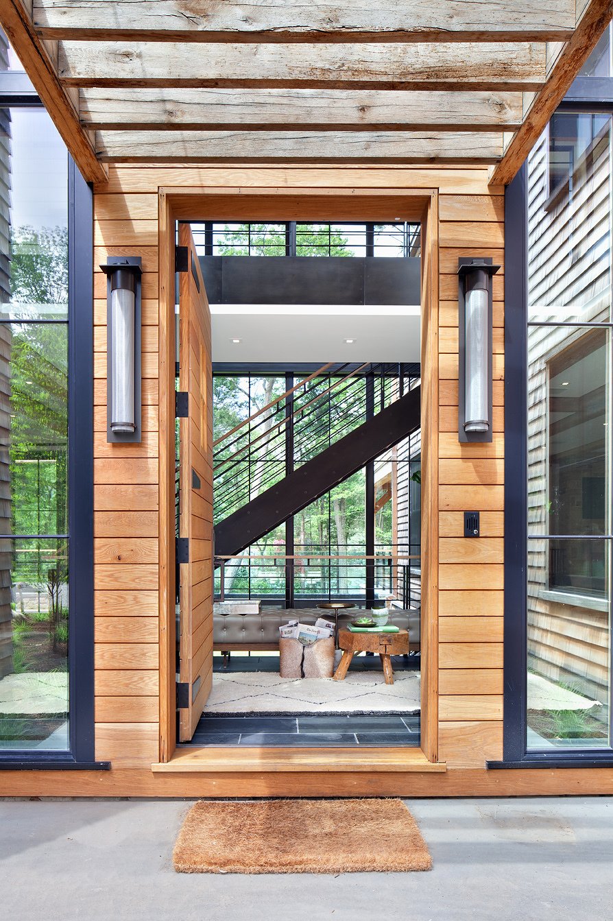 Photo 4 of 17 in Modern Lake House by Workshop/APD - Dwell