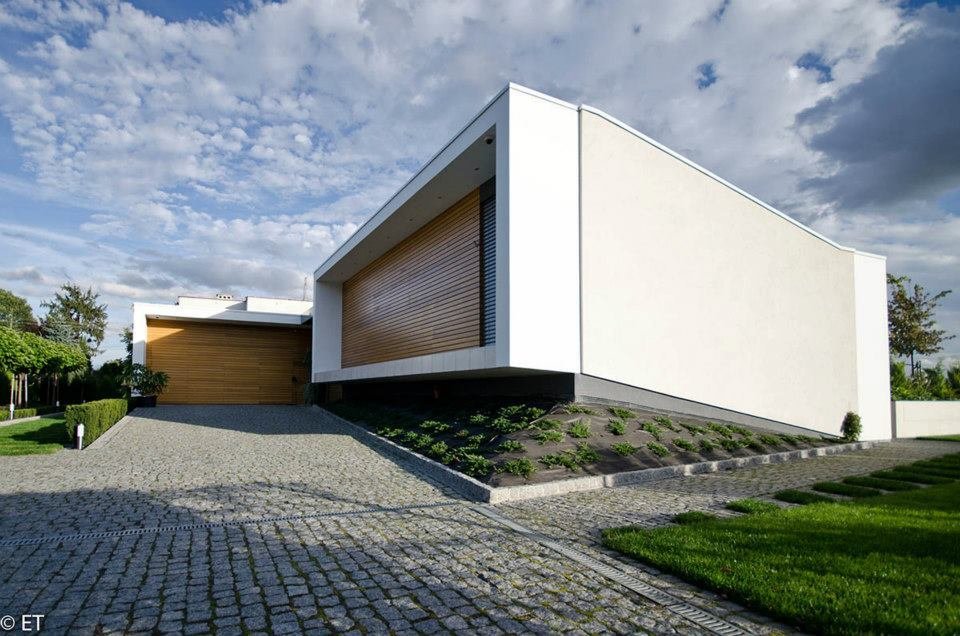 Photo 3 of 13 in House with ZERO stairs by STOPROCENT Architekci - Dwell