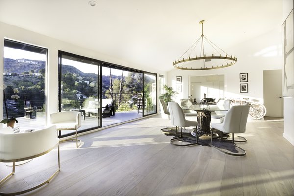 Breathtaking Views of the Hollywood Sign Modern Home in Hollywood,… on ...