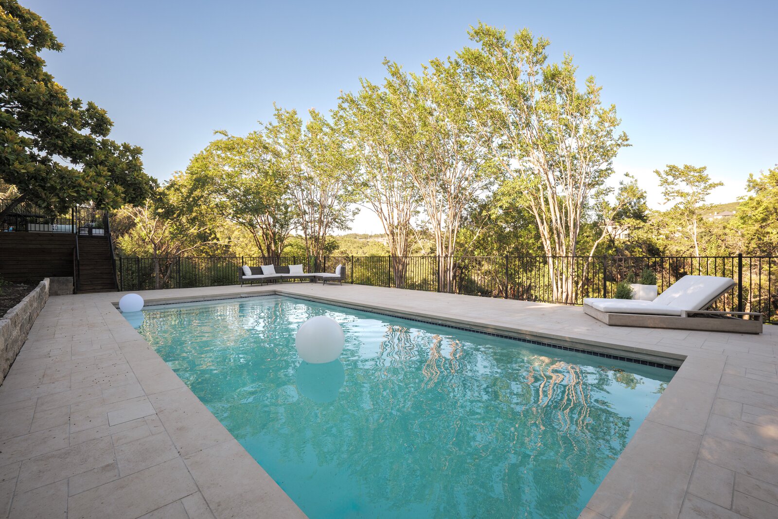 Photo 3 of 12 in This Austin, Texas Home Boasts a Color Palette ...