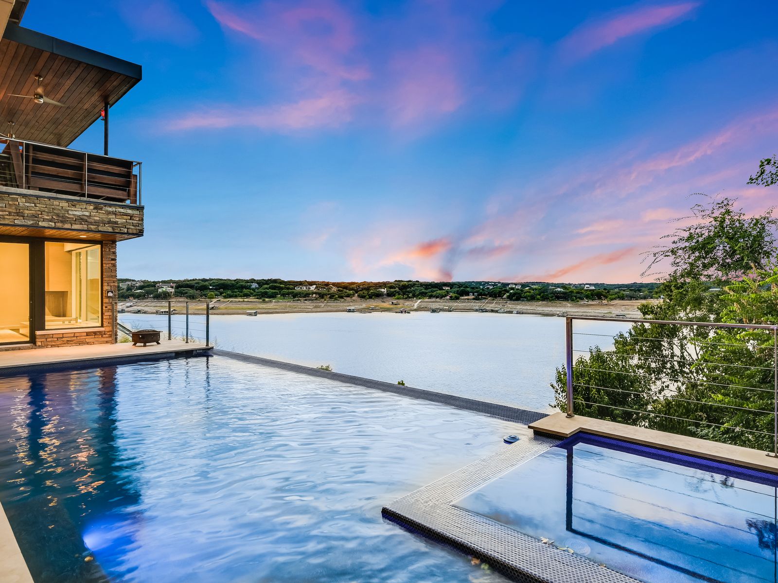 Photo 2 of 8 in The Modern Oasis of Lake Travis by Deluxe Living - Dwell