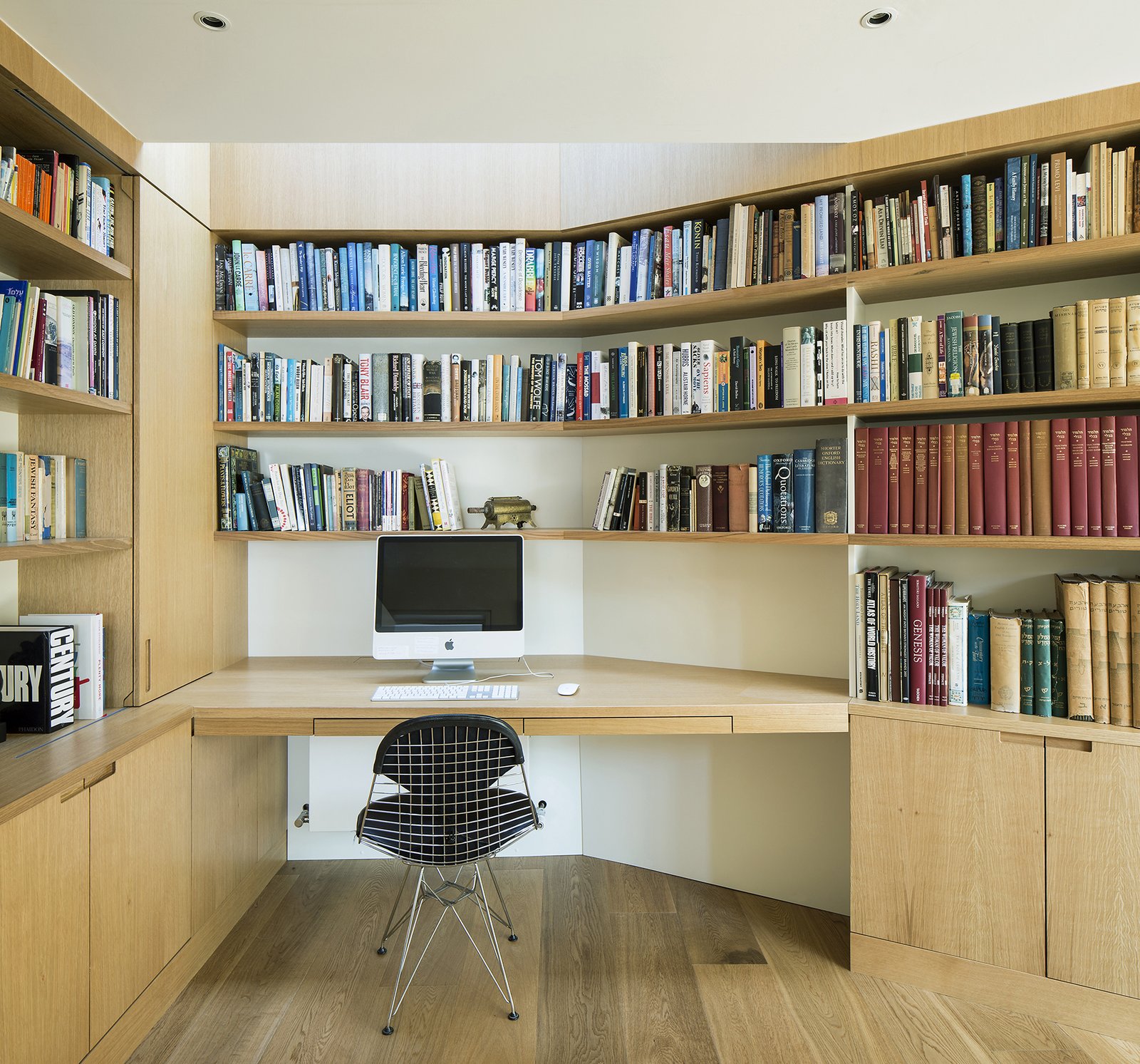 Photo 7 Of 9 In The Reading Room By EE17 Dwell Photo 7 Of 9 In The Reading Room By EE17 Dwell