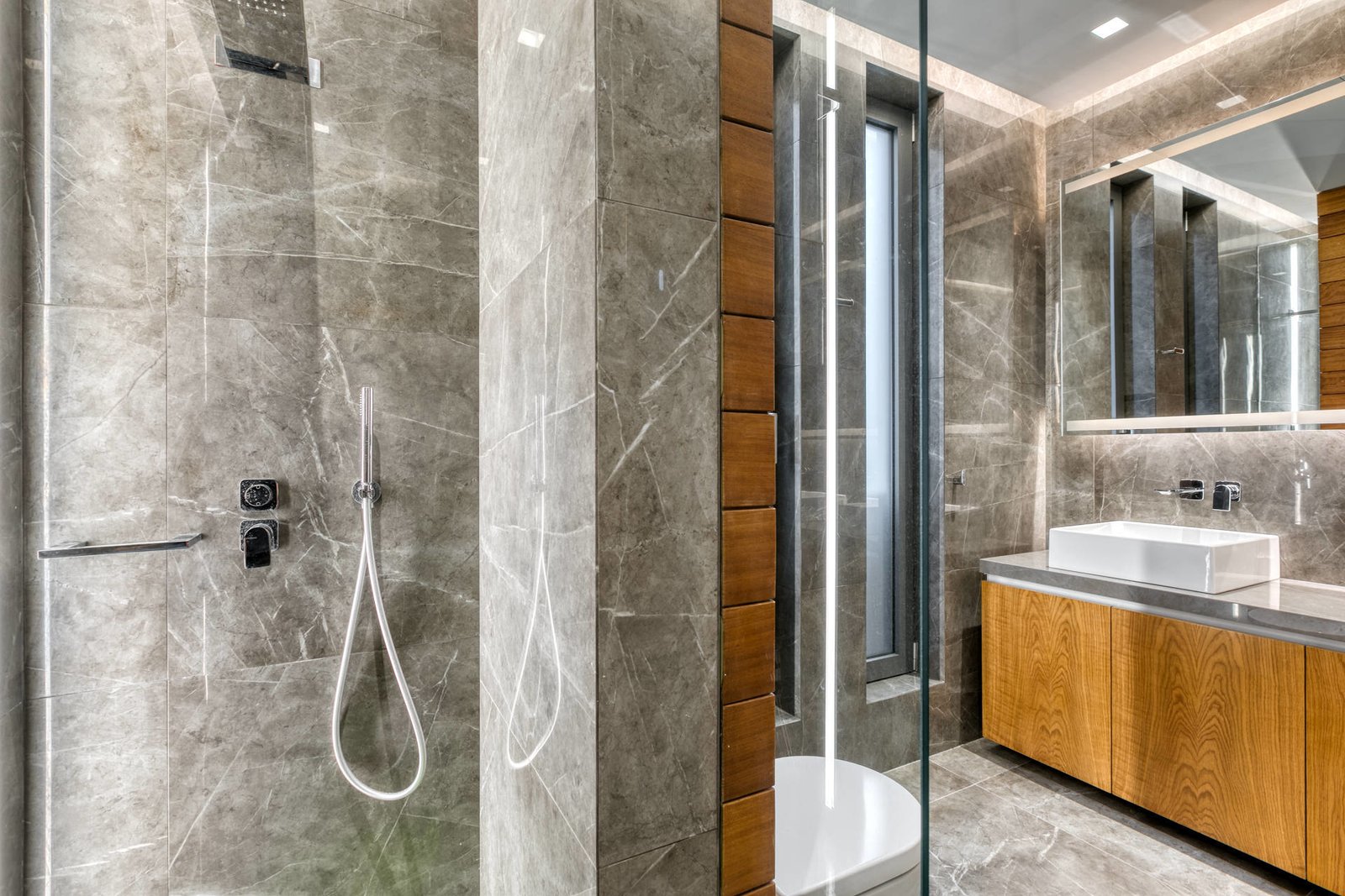 Photo 19 of 28 in Screened House by design and structures - Dwell