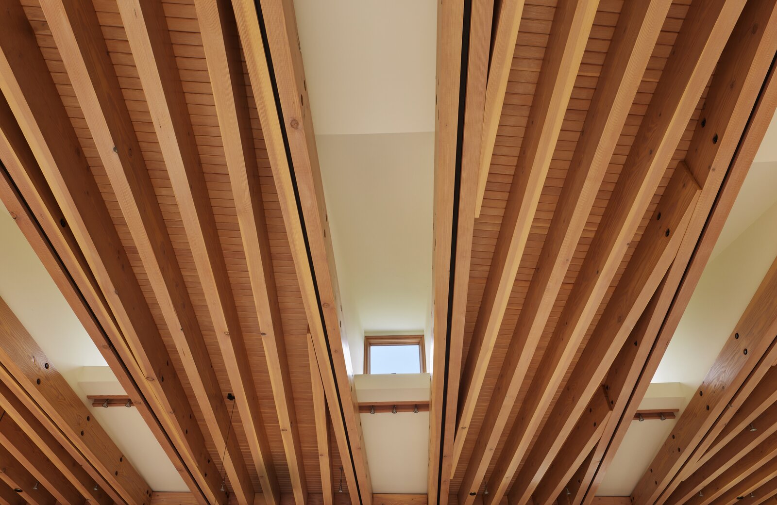 Photo 10 of 14 in Bainbridge House by FINNE Architects - Dwell
