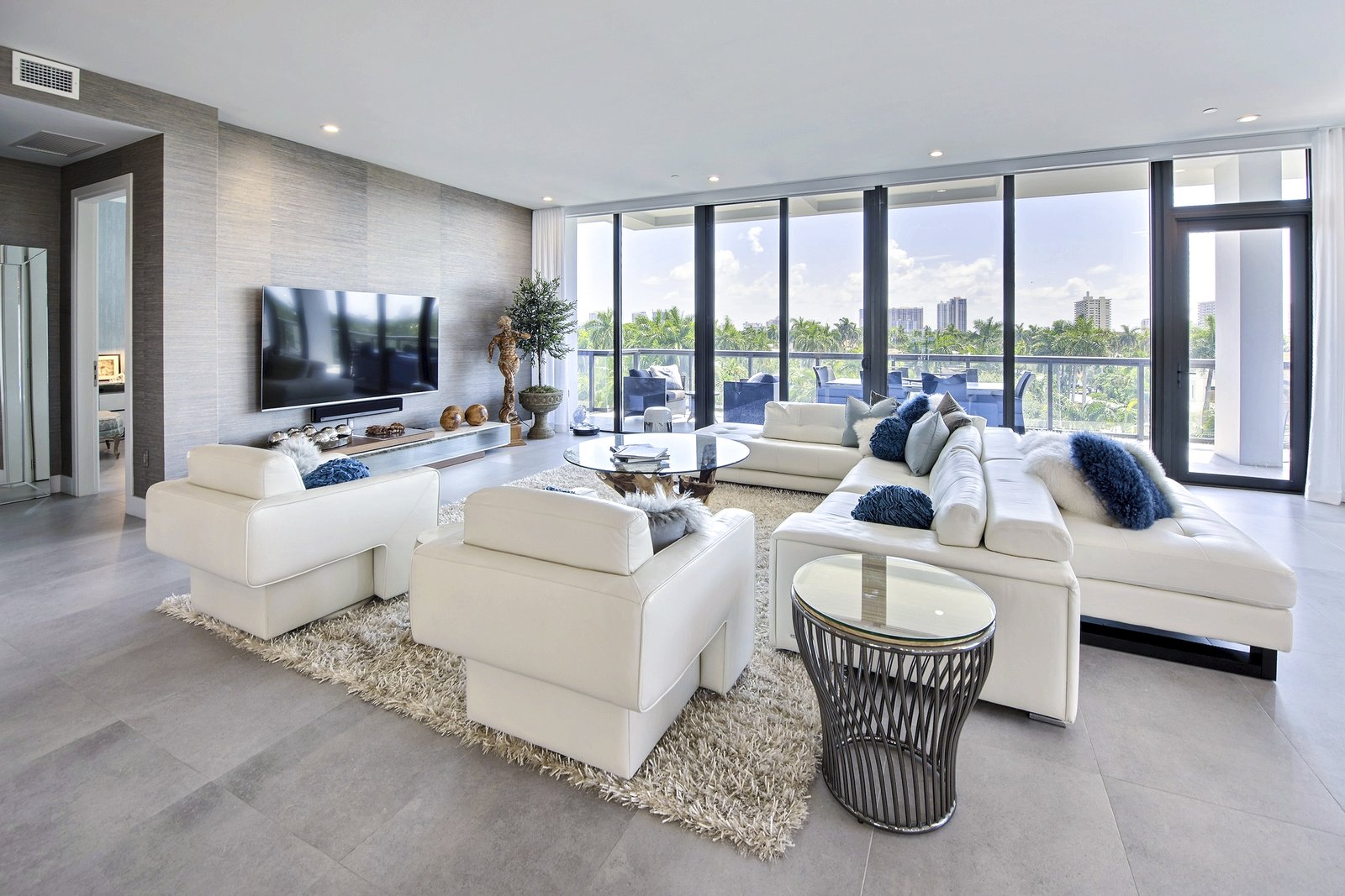 Luxury Florida Penthouse with Private Boat Slip Up for Auction (4 ...