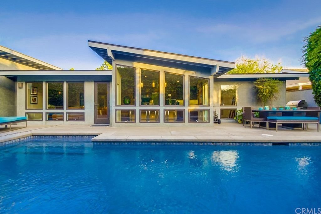 The Gunn House (4 Photos) - Dwell