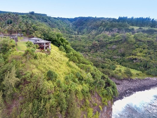 Photo 1 of 19 in Ocean Soul by Brittany Anderson - Dwell