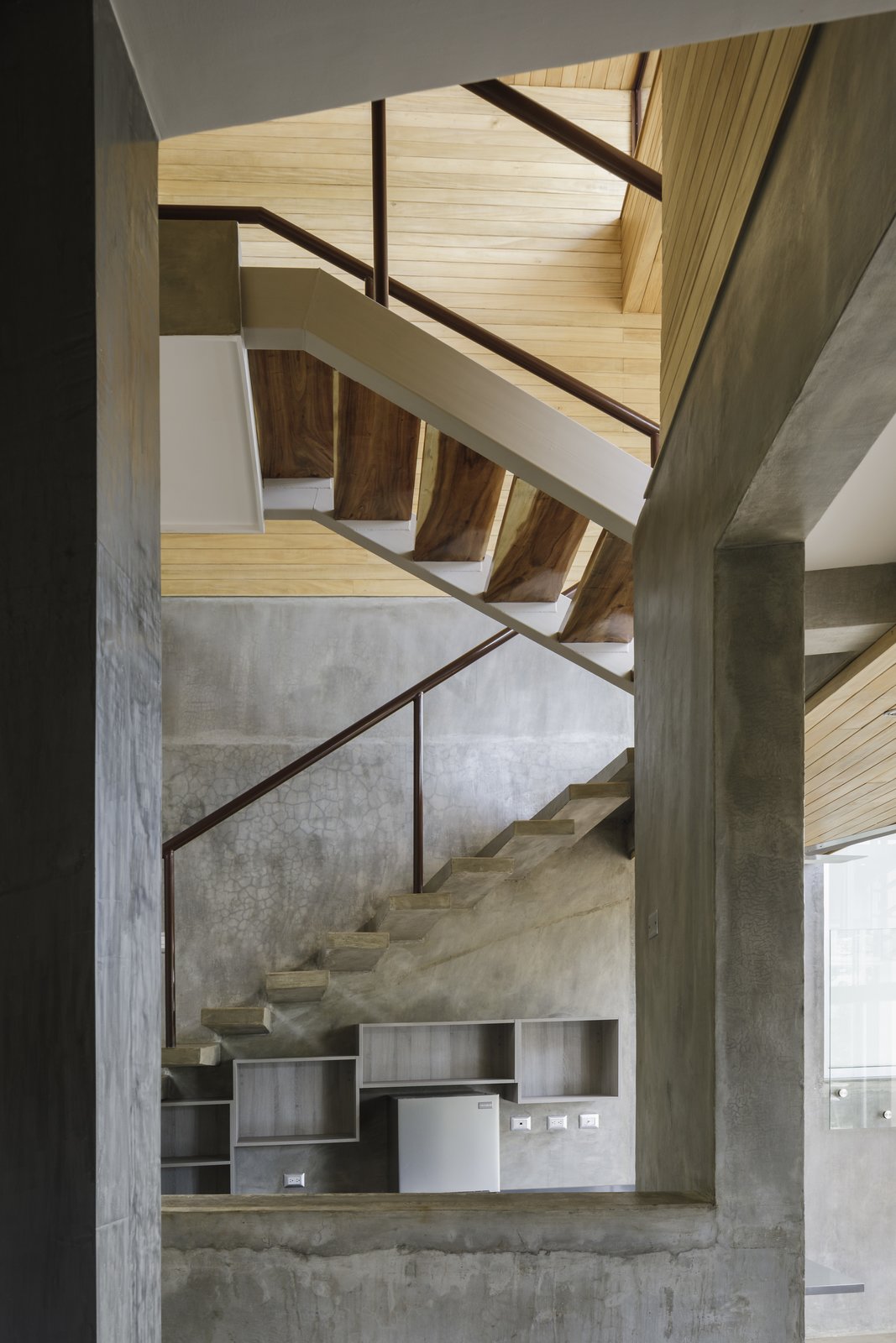 Photo 5 of 7 in The Balcony House by LSD Architects by Teresa Okecki ...