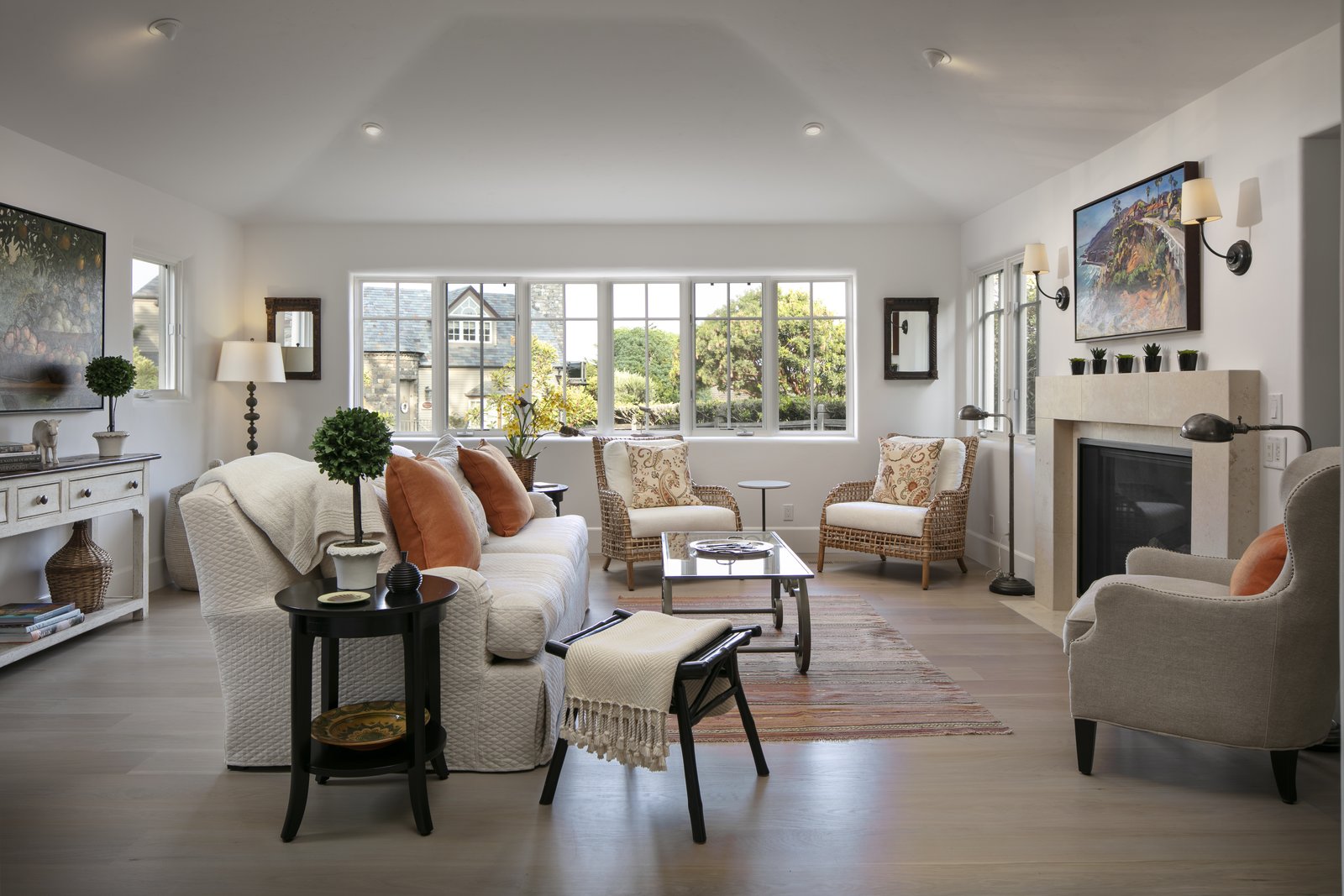Graceful Carmel Beauty (7 Photos) - Dwell