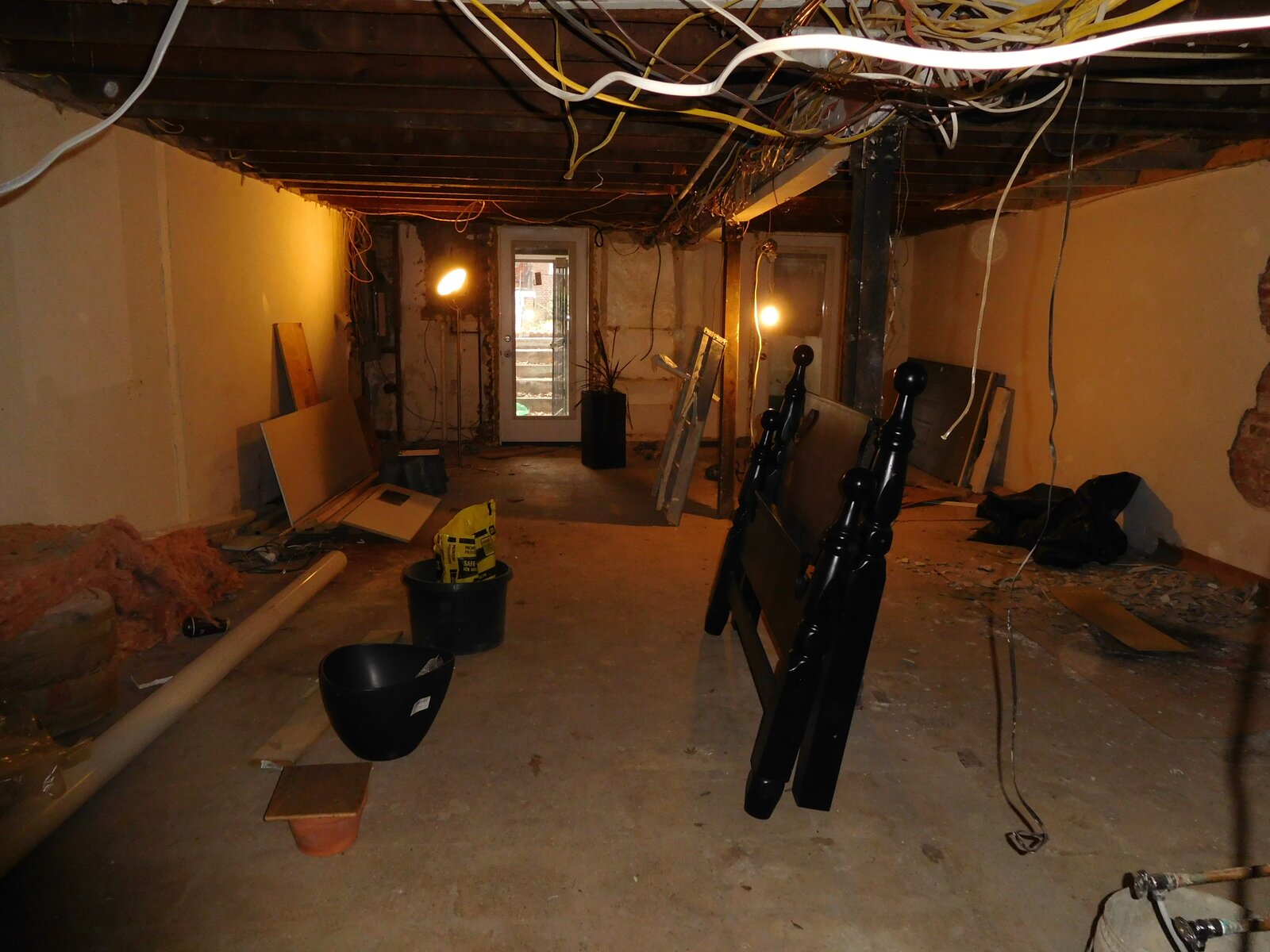 Photo 3 of 22 in Basement Apartment @ Park View by ileana schinder - Dwell