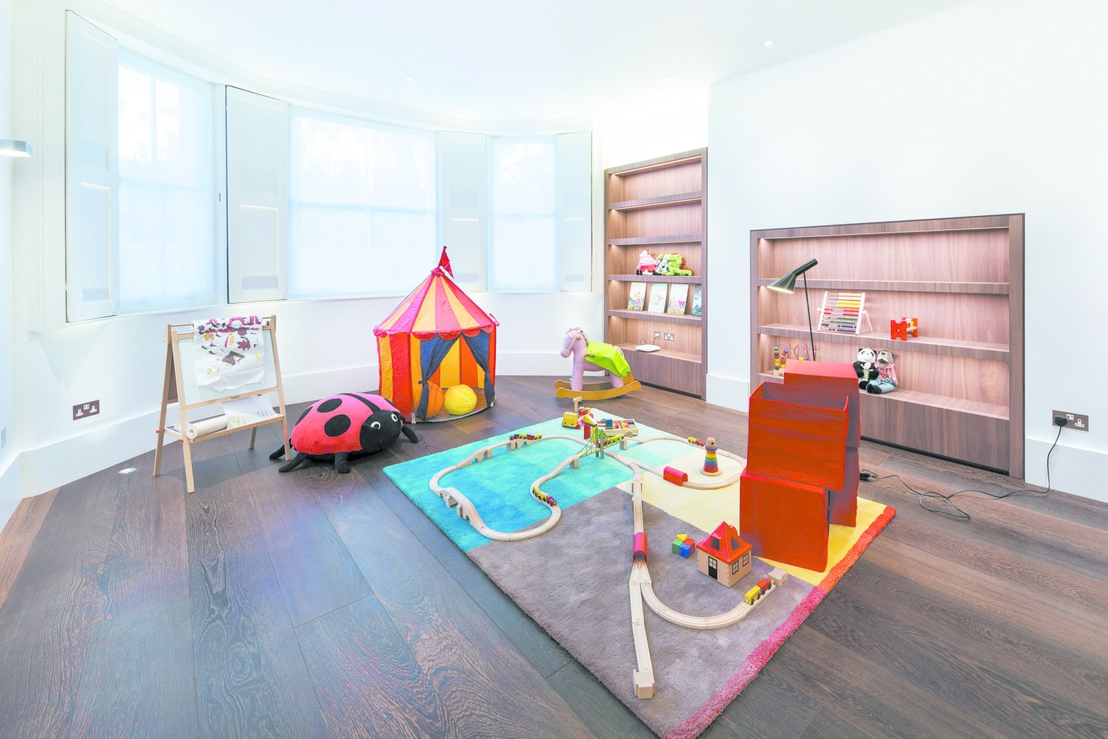 Photo 2 of 12 in Private project in Notting Hill, London by William ...