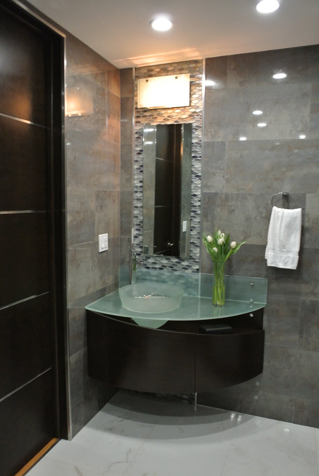 Photo 1 of 36 in Doral Estate House by PG Studio Inc. - Dwell