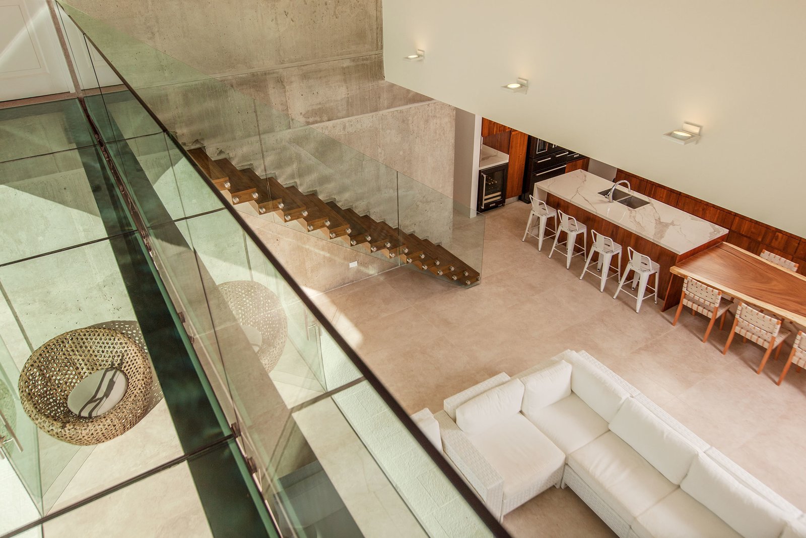 Photo 9 of 32 in Casa Ilios (Seven Bedrooms) by Elizabeth A Sargent - Dwell