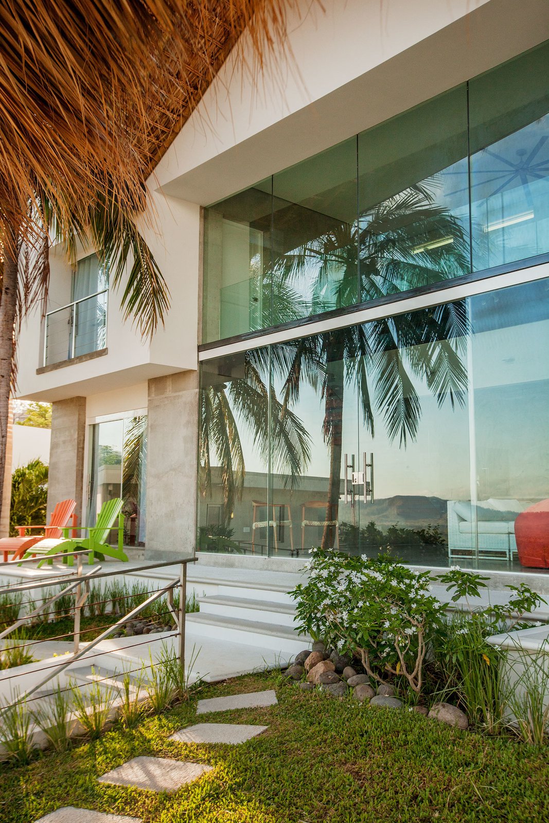 Photo 1 of 32 in Casa Ilios (Seven Bedrooms) by Elizabeth A Sargent - Dwell