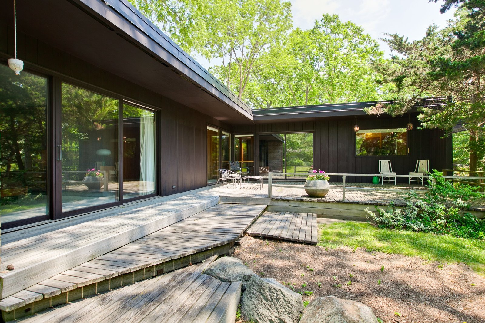 Photo 10 of 11 in Warm MCM on Chicago's North Shore by Sandra Reese and ...