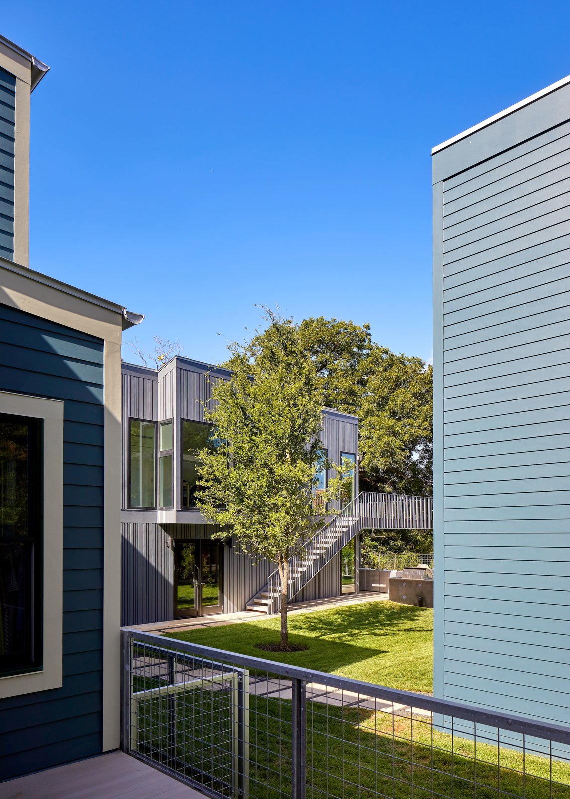 Photo 13 of 14 in Family Enclave by Stephen Wanta - Dwell