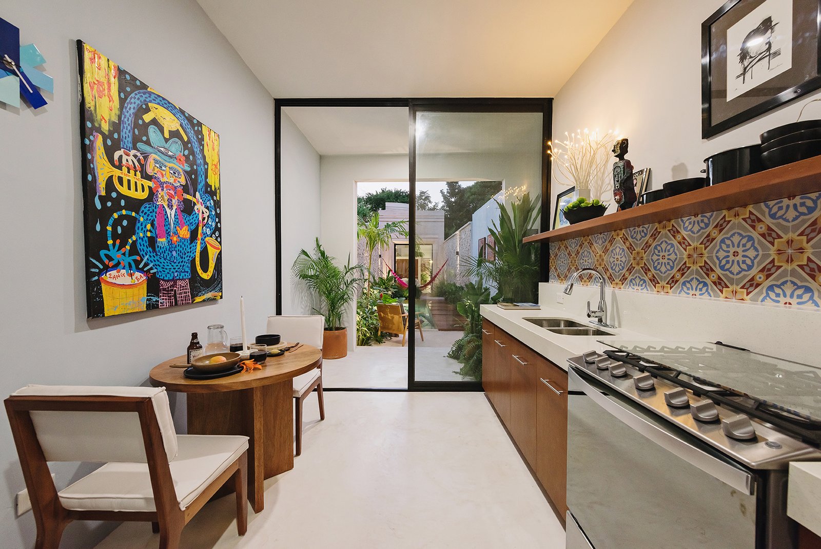 Photo 10 of 18 in Casa Picasso by Francisco Bernes - Dwell