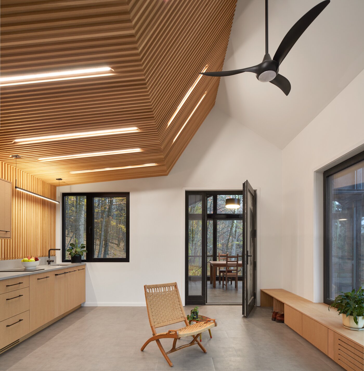 Photo 18 of 26 in BK Cabin by Lynn Gaffney Architect - Dwell