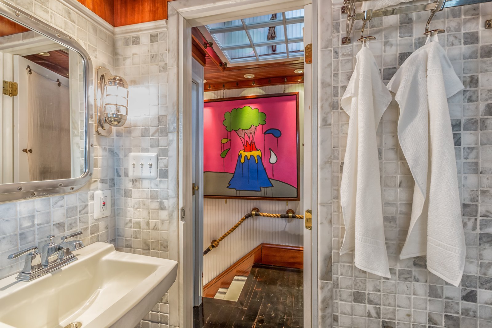 Photo 11 of 12 in The Yacht House by Fergus OBrien - Dwell