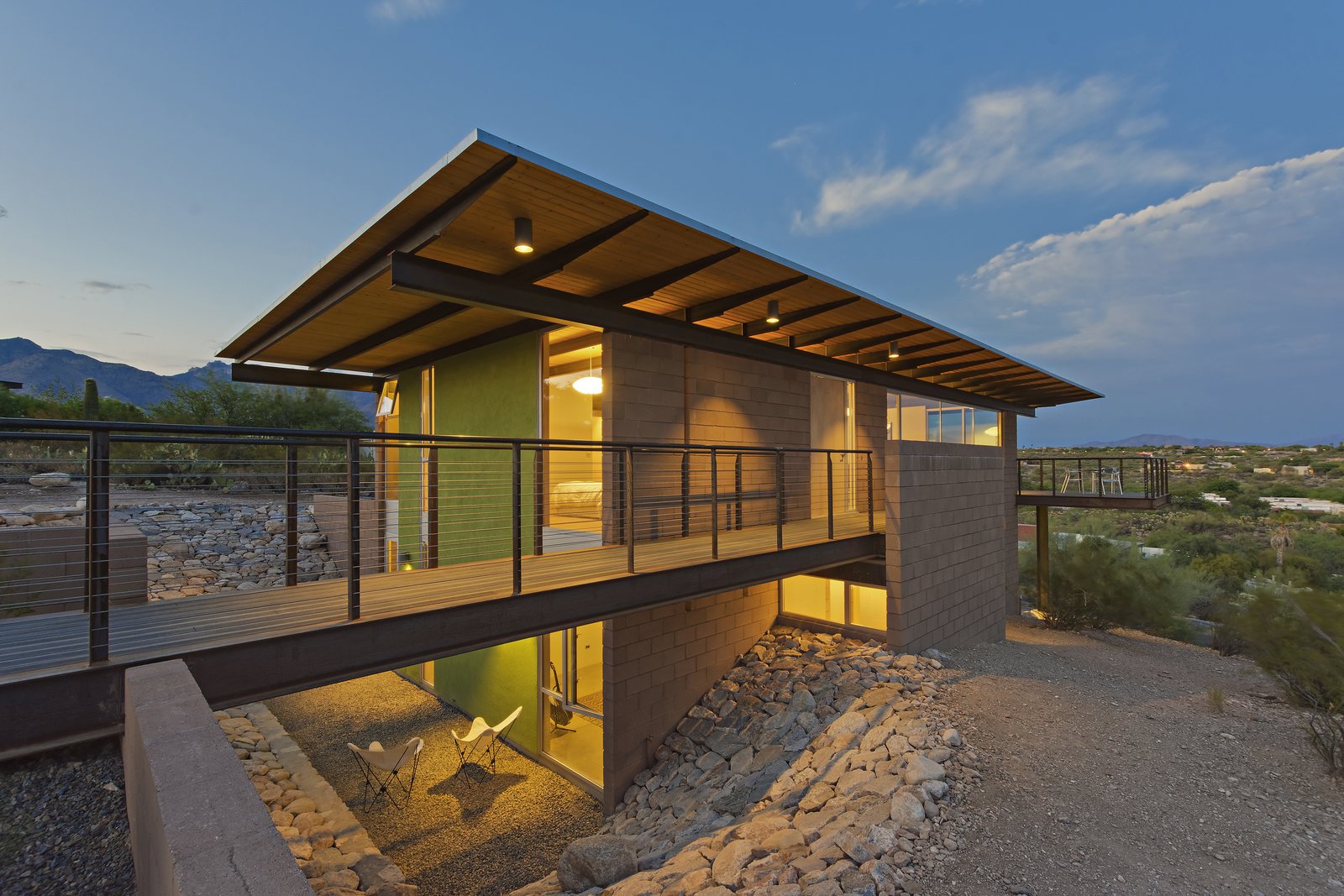 Photo 2 of 30 in DWC House by Rob Paulus Architects - Dwell