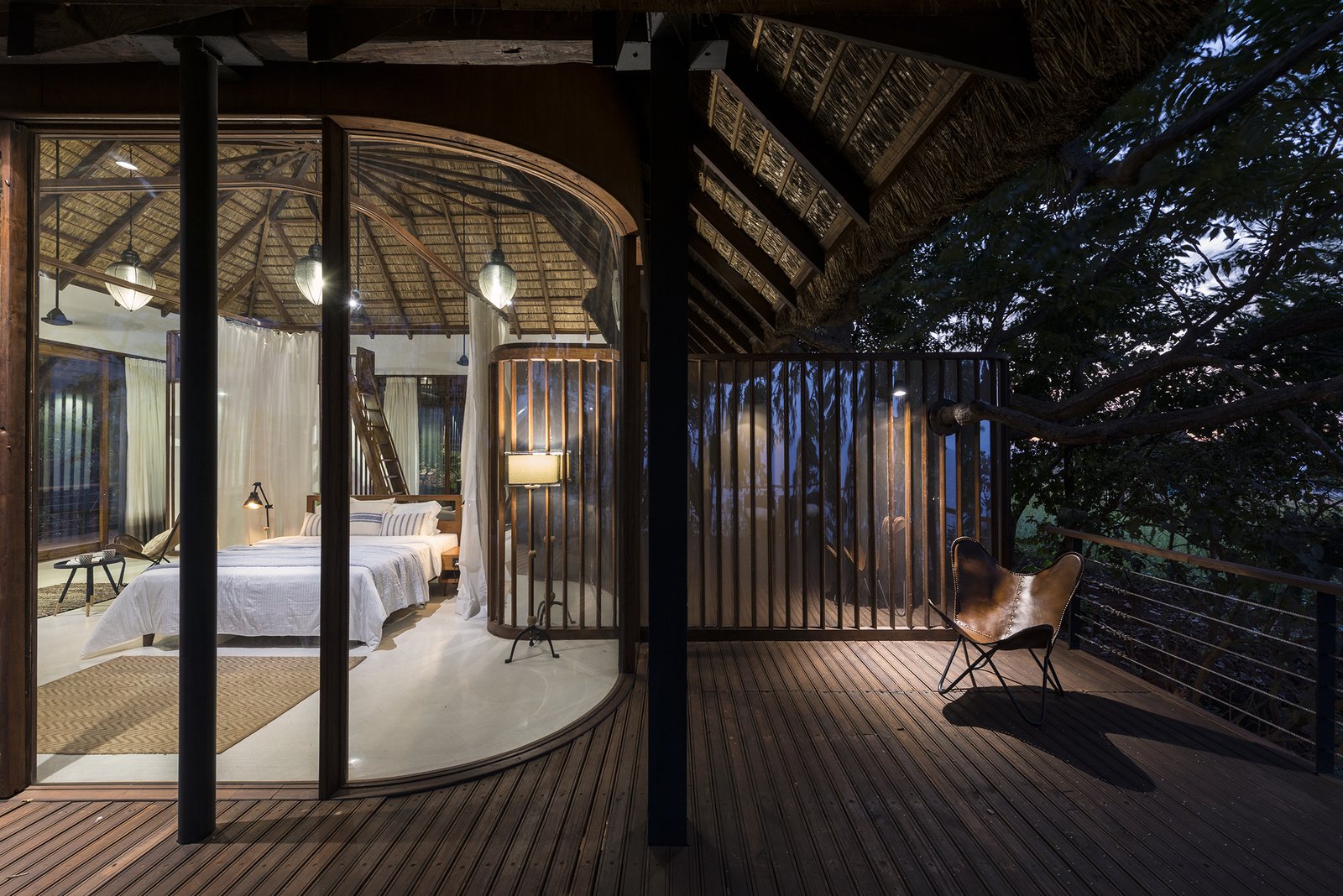 Photo 1 of 20 in 20 Unbelievable Tree Houses We’re Pining Over from ...